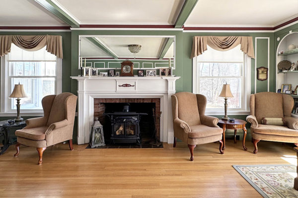 Dexter Maine Elopements at The Brewster Inn